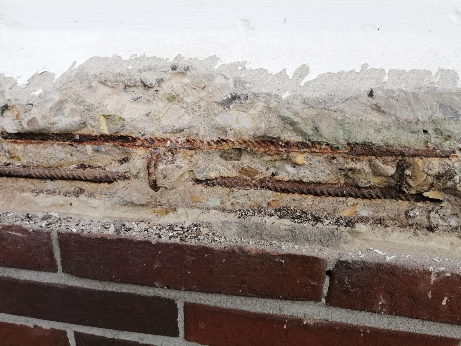 Herstellen of vervangen lintelen of lateien